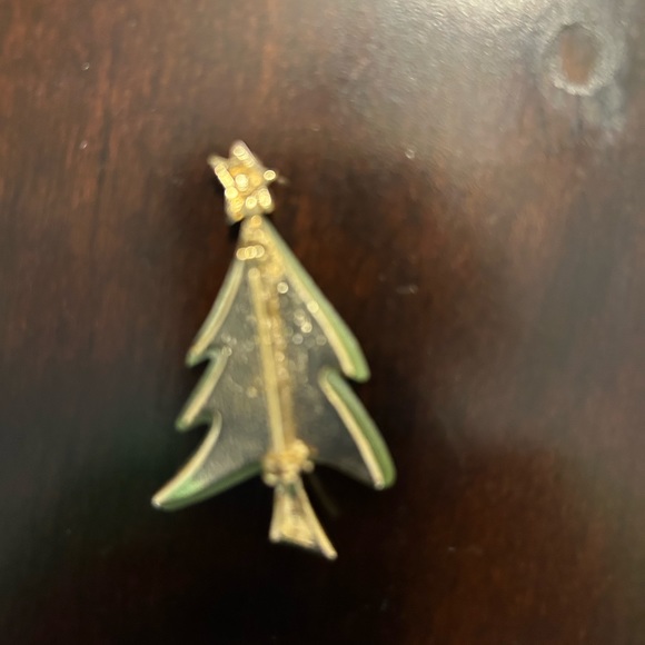 Lc | Jewelry | Rhinestone Christmas Tree Brooch By Lc | Poshmark
